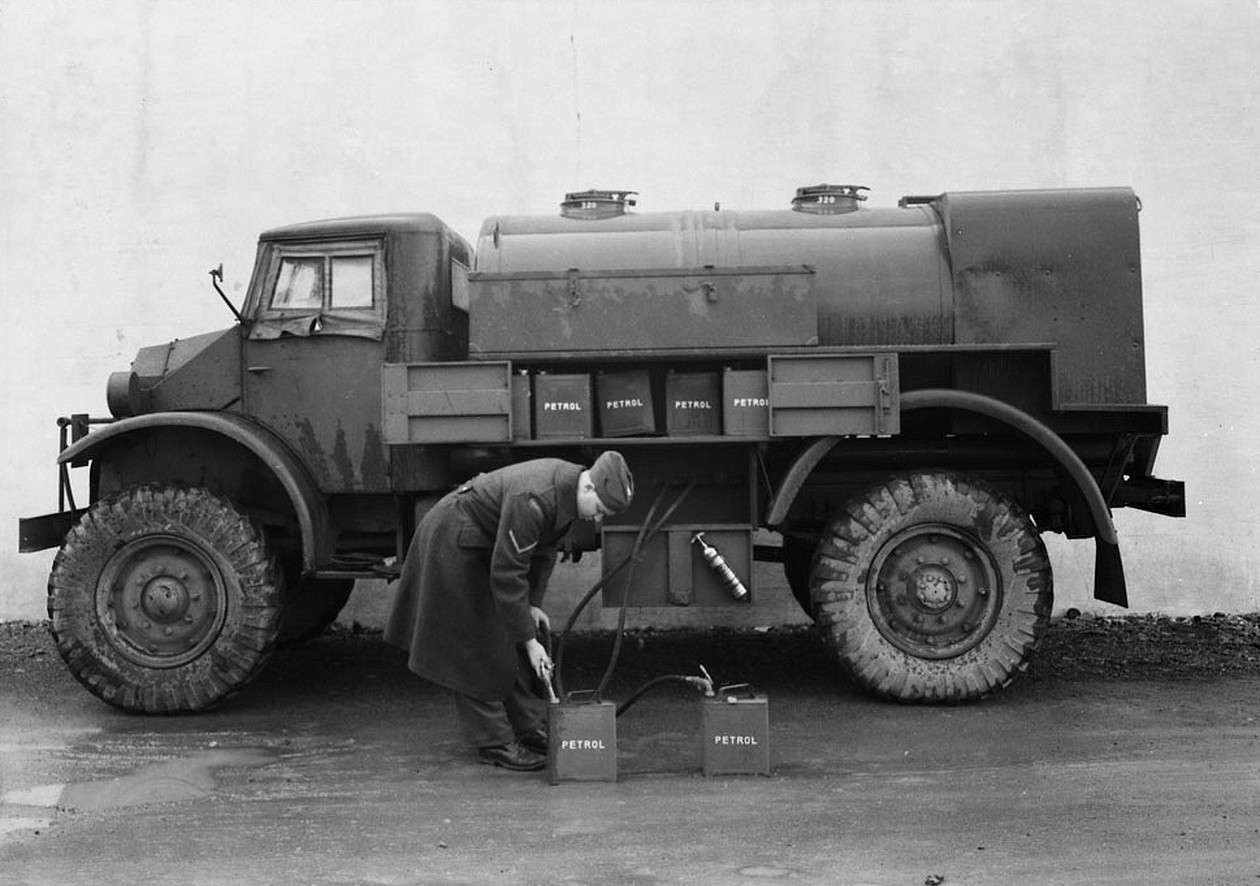 Panzerserra Bunker- Military Scale Models in 1/35 scale: Chevrolet CMP ...