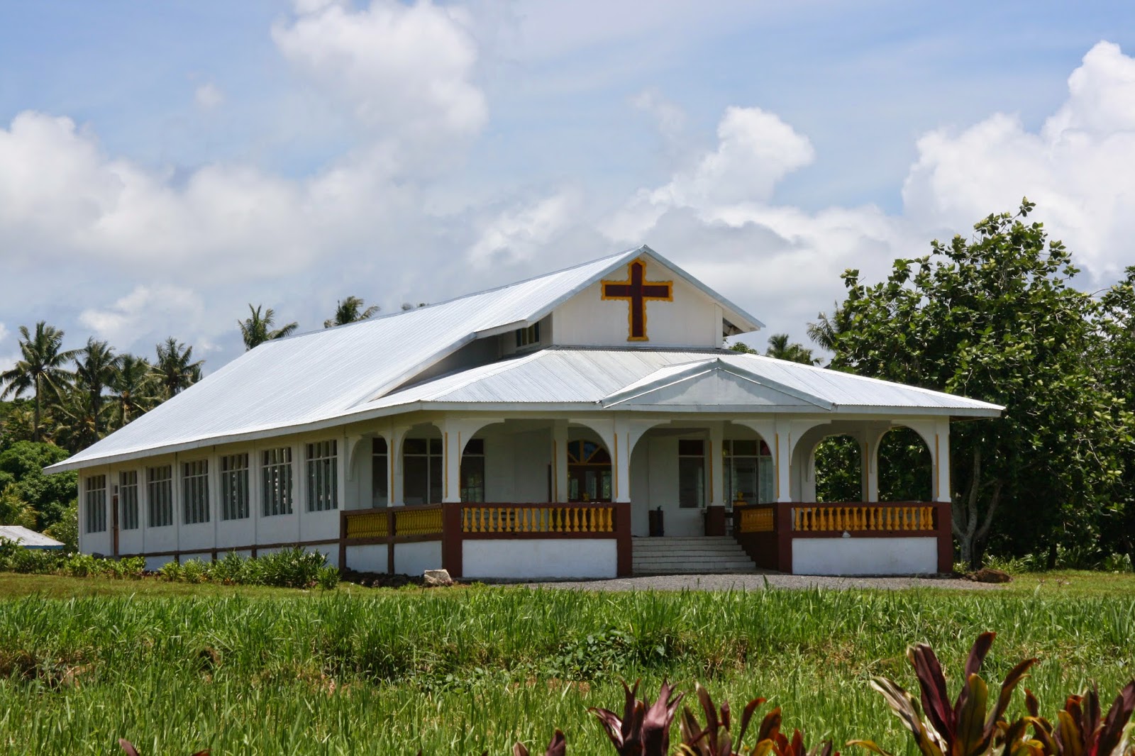 Mission To The Land of The Long White Cloud: Churches of Samoa
