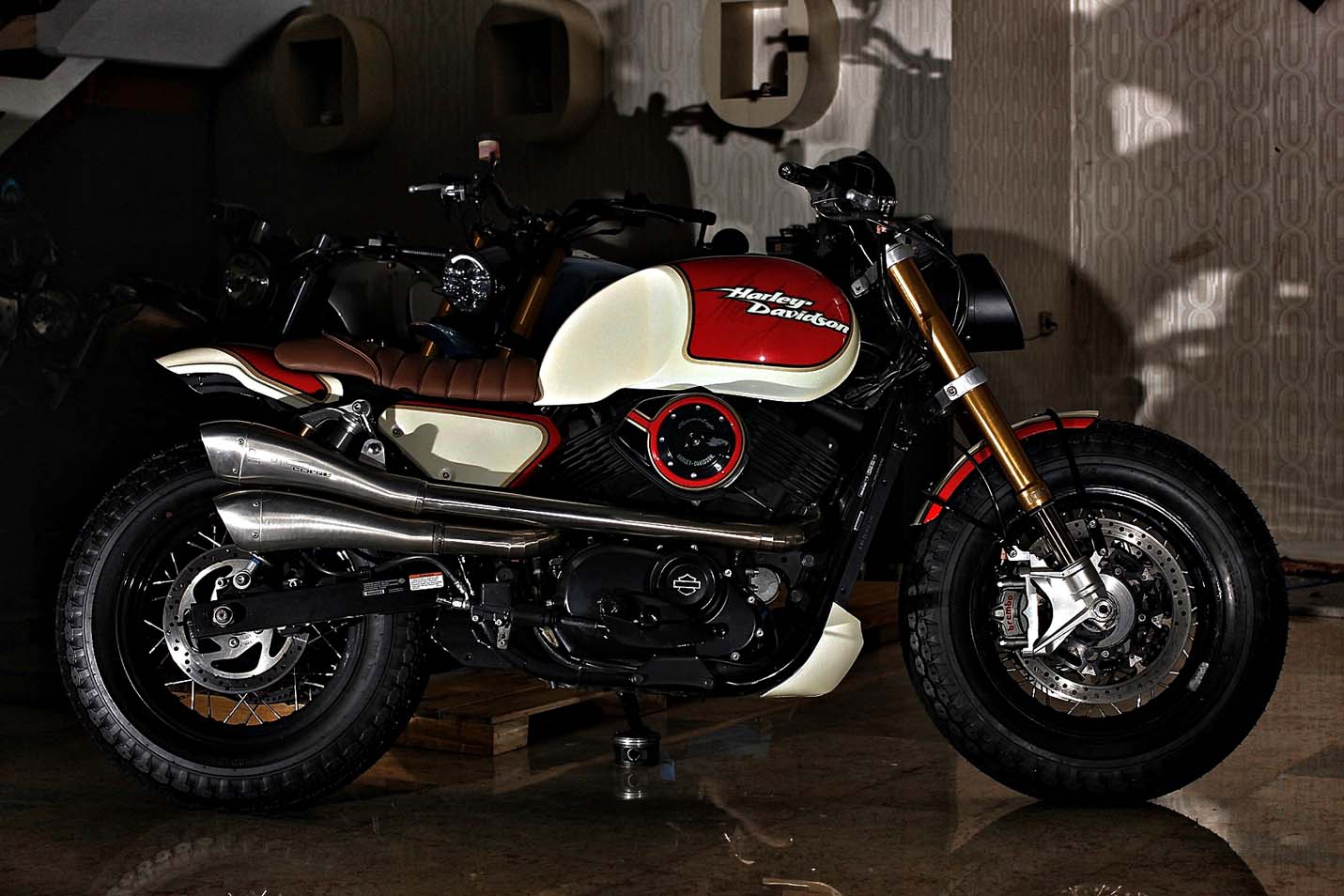 The Street Junkie - HD - XG500 / Studio Motor