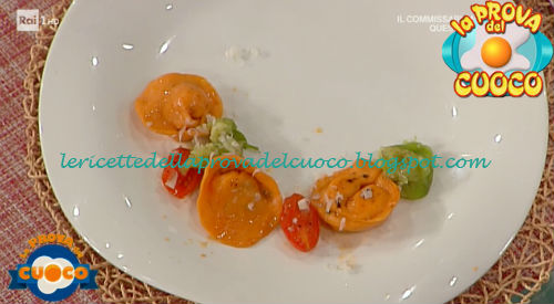 Ravioli rosa su caviale di melanzane ricetta Ginevra Antonini da Prova ...