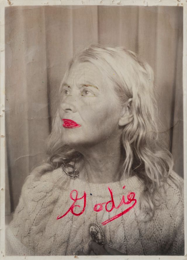 Fantastic Self-Portraits of Lee Godie, a Homeless Artist Who Turned Bus ...