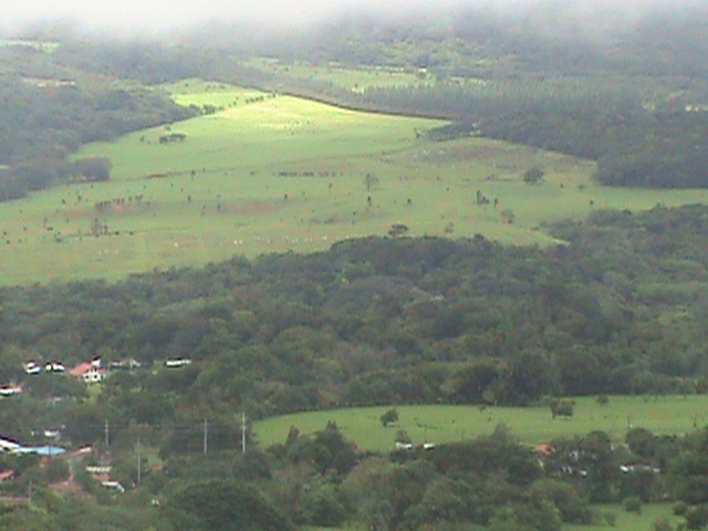 Ana: Finca las cataratas Rio Naranjo de Bagaces/$260.000