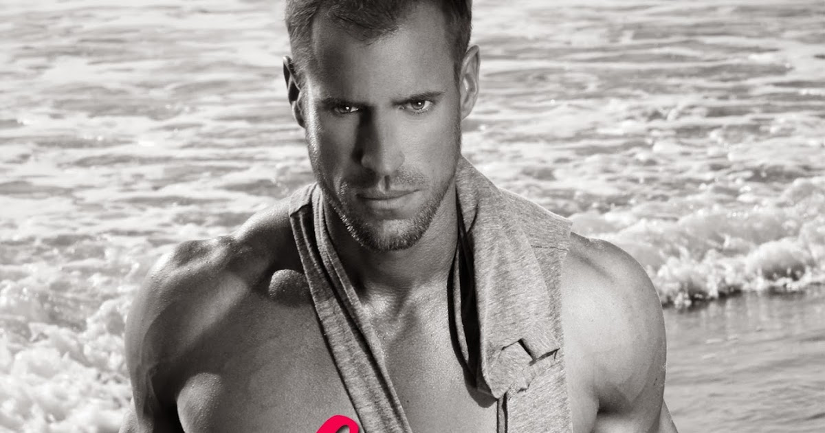 Tears of Crimson: Sexy Bad Boy Billionaire - Leon Alexander