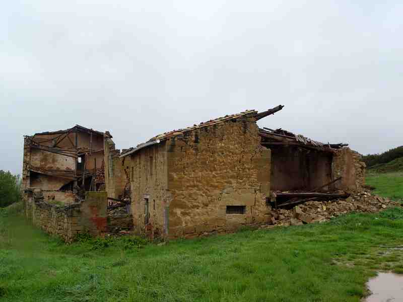 La Rioja de la A a la Z: VENTA DE VALPIERRE - La Rioja