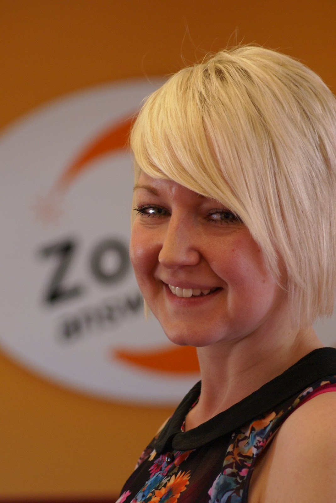 Zoom UK - Call Answering: Moozings from Zoom... Meet the Zoomettes!