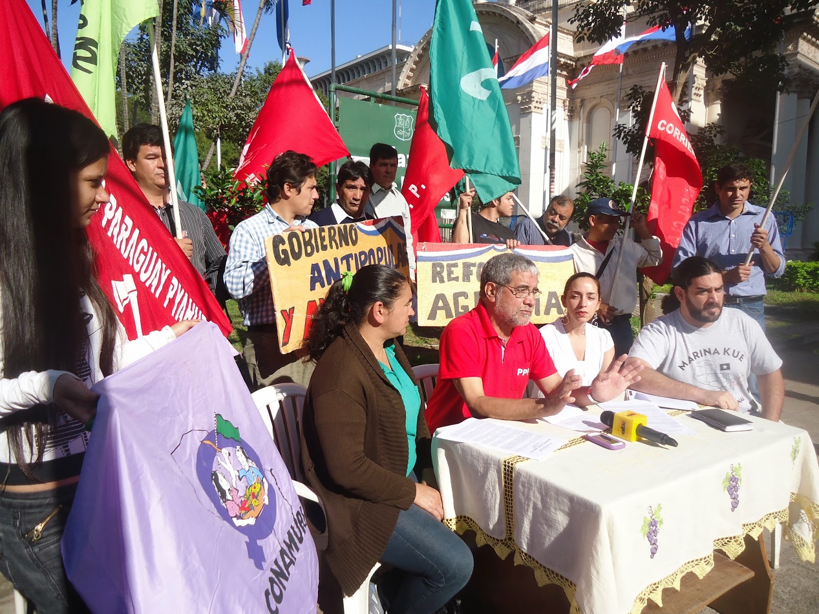 PARTIDO PARAGUAY PYAHURA: Contra la privatización y la violencia de ...