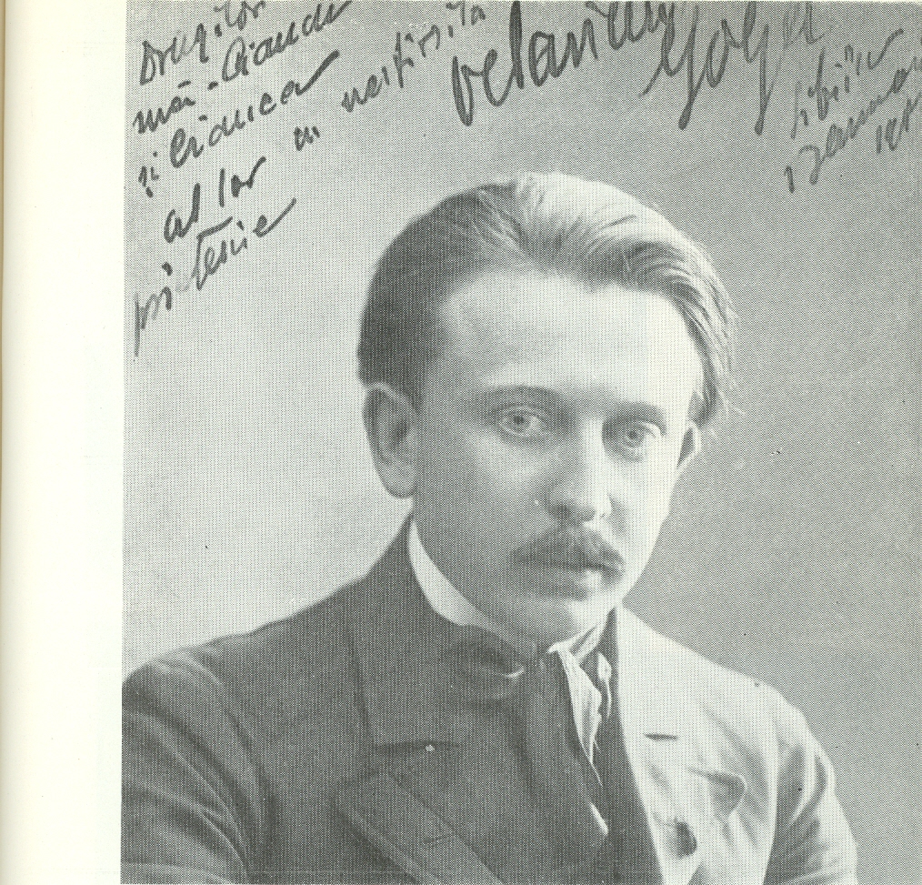 Blog comercial: Eroii din spatele romanelor