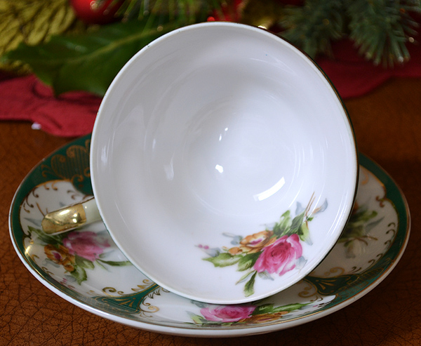 Artful Affirmations: Tea Cup Tuesday and Giveaway!!!