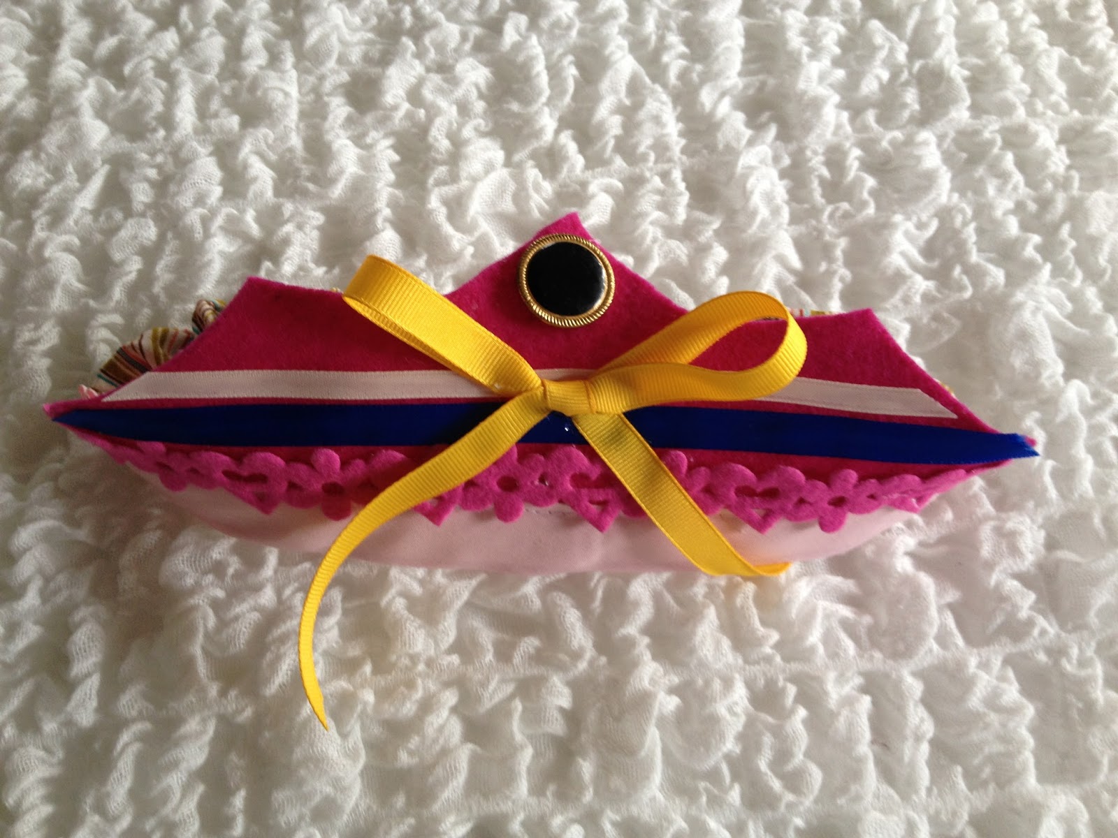 diy-felt-princess-tiara-and-wand-ivy-co