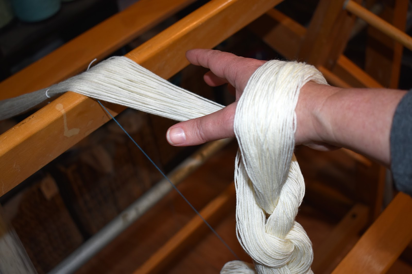 Tangible Daydreams: Tutorial: Self striping sock yarn