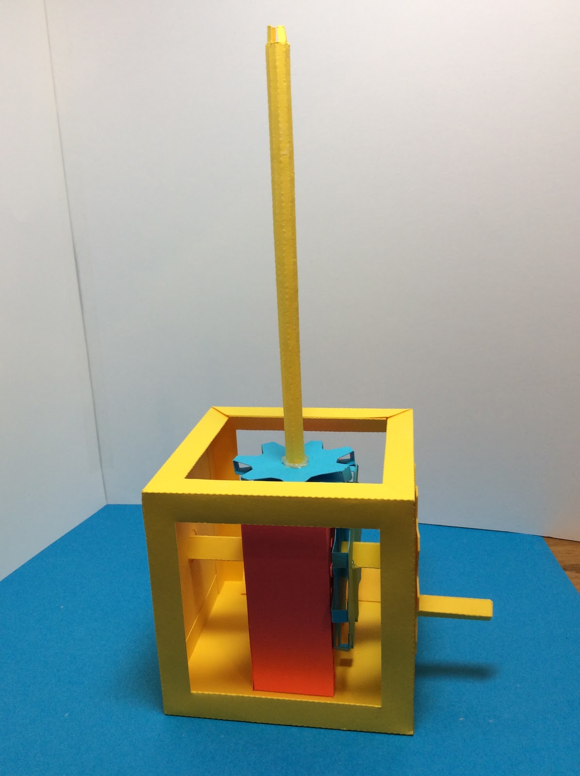 Papercrafts and other fun things: Square Gear Box