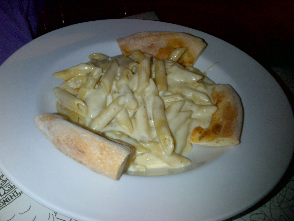 Kit Kat's Kids Meal Critiques: Generous George's Pizza Herndon, VA