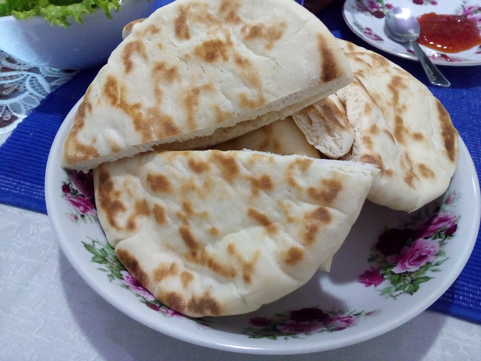 SurayaMSyed: Roti Pita Berinti Kebab Ayam