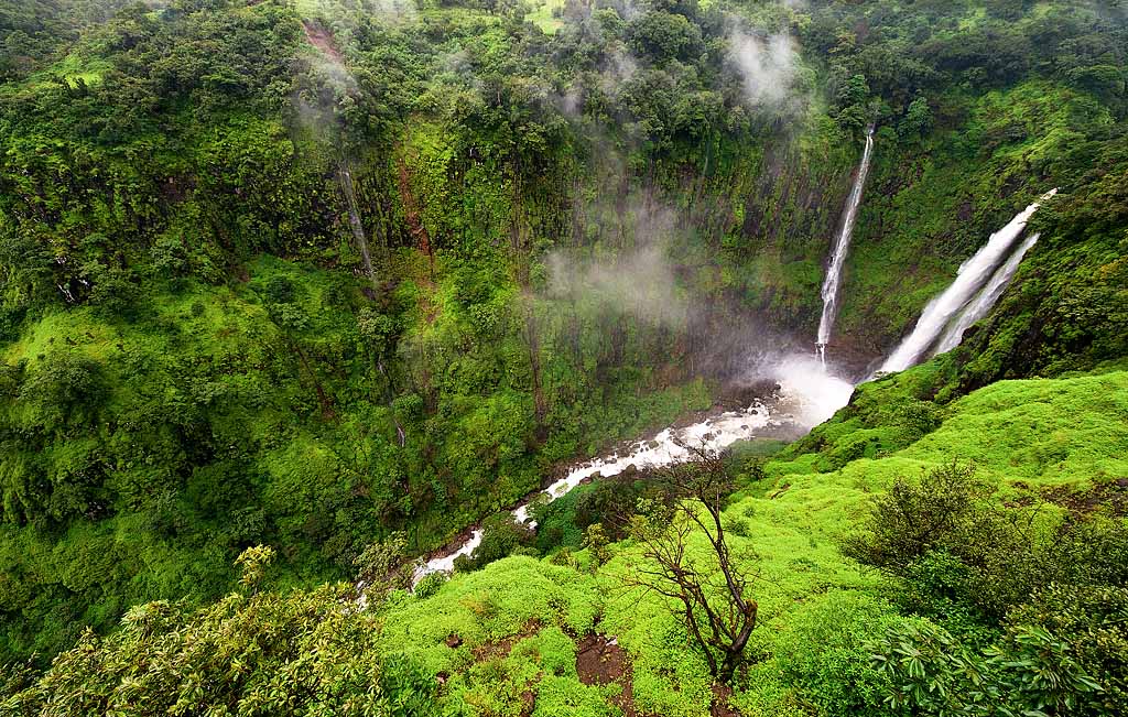 Thoseghar Waterfalls | Konkankatta.in