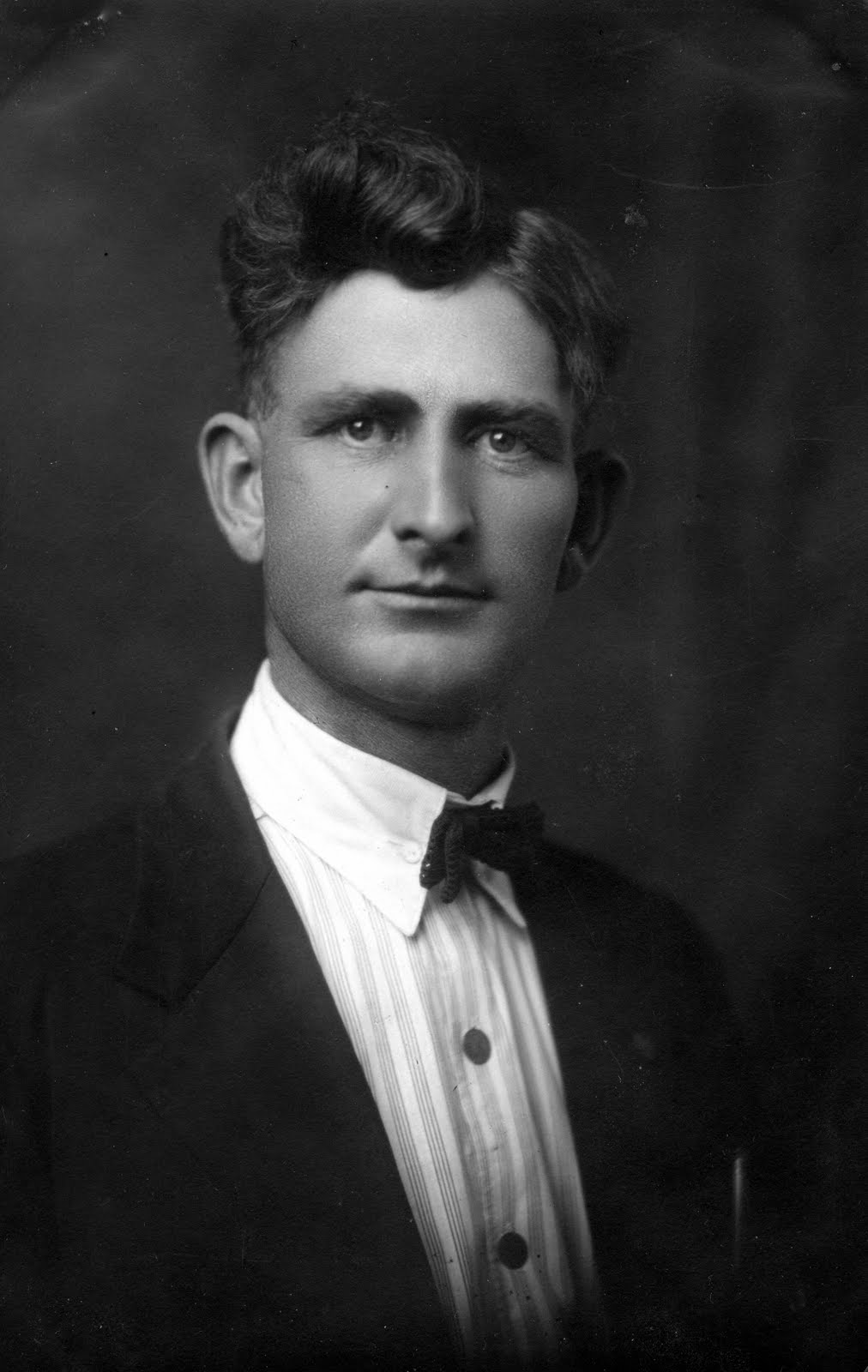 Sumrall Holder Vining: Sumrall, Robert William