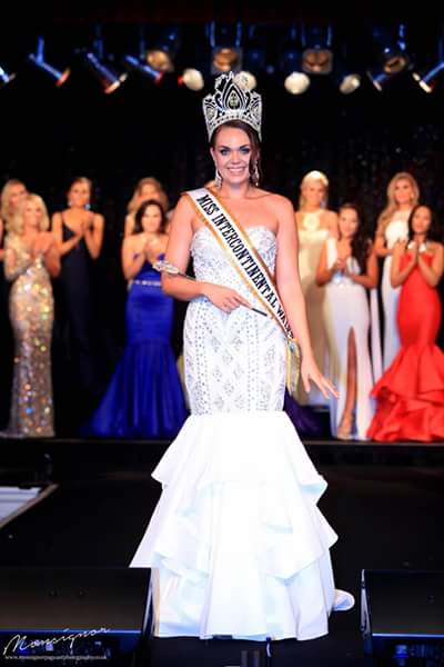 Reinas del Mundo: Romy Simpkins coronada Miss International UK 2016.