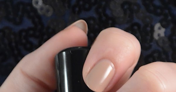 The Fancy Side: Zoya Taylor