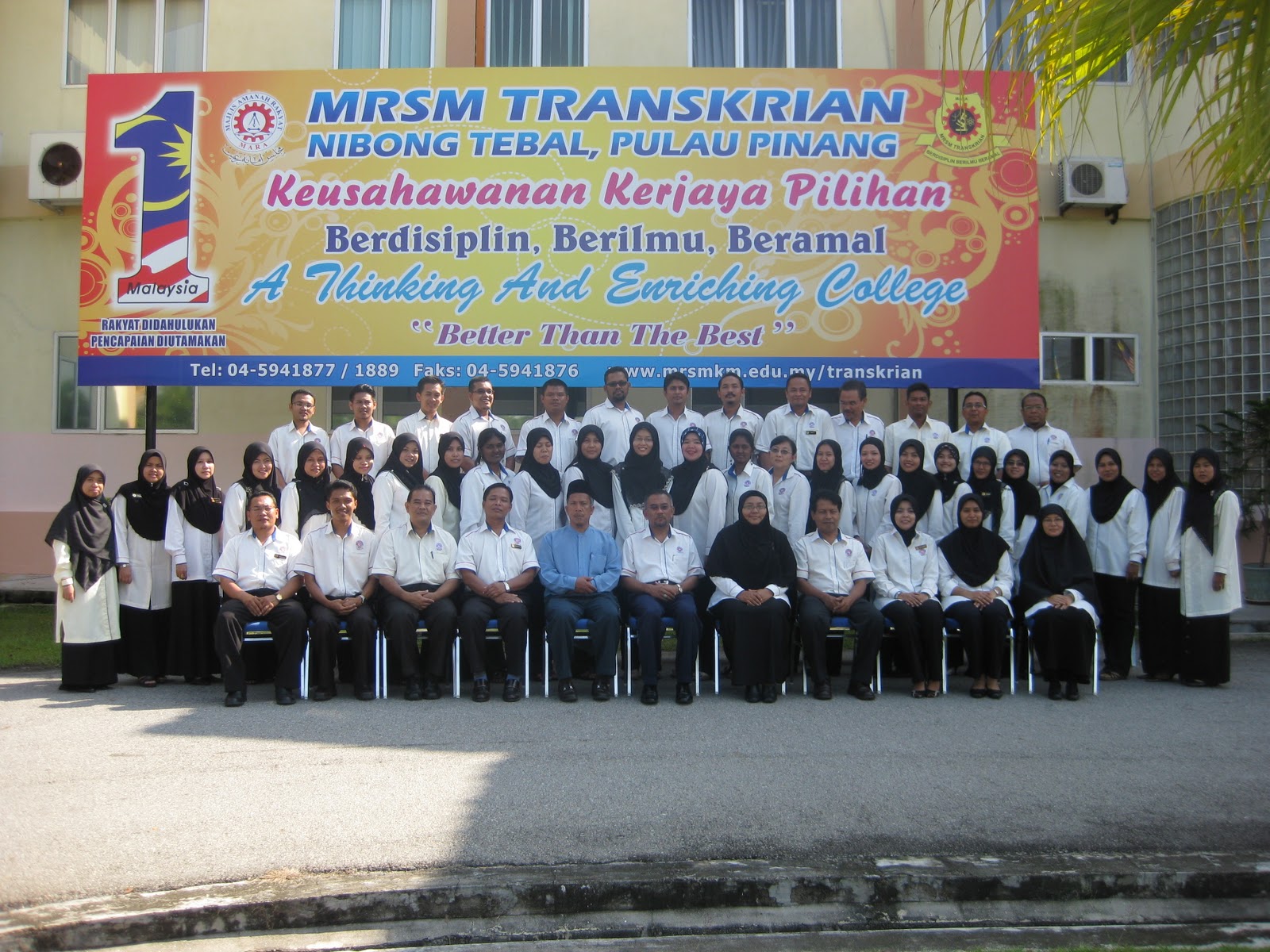 CEMERLANG BAHASA MELAYU SPM: PENDIDIK MRSM TRANSKRIAN