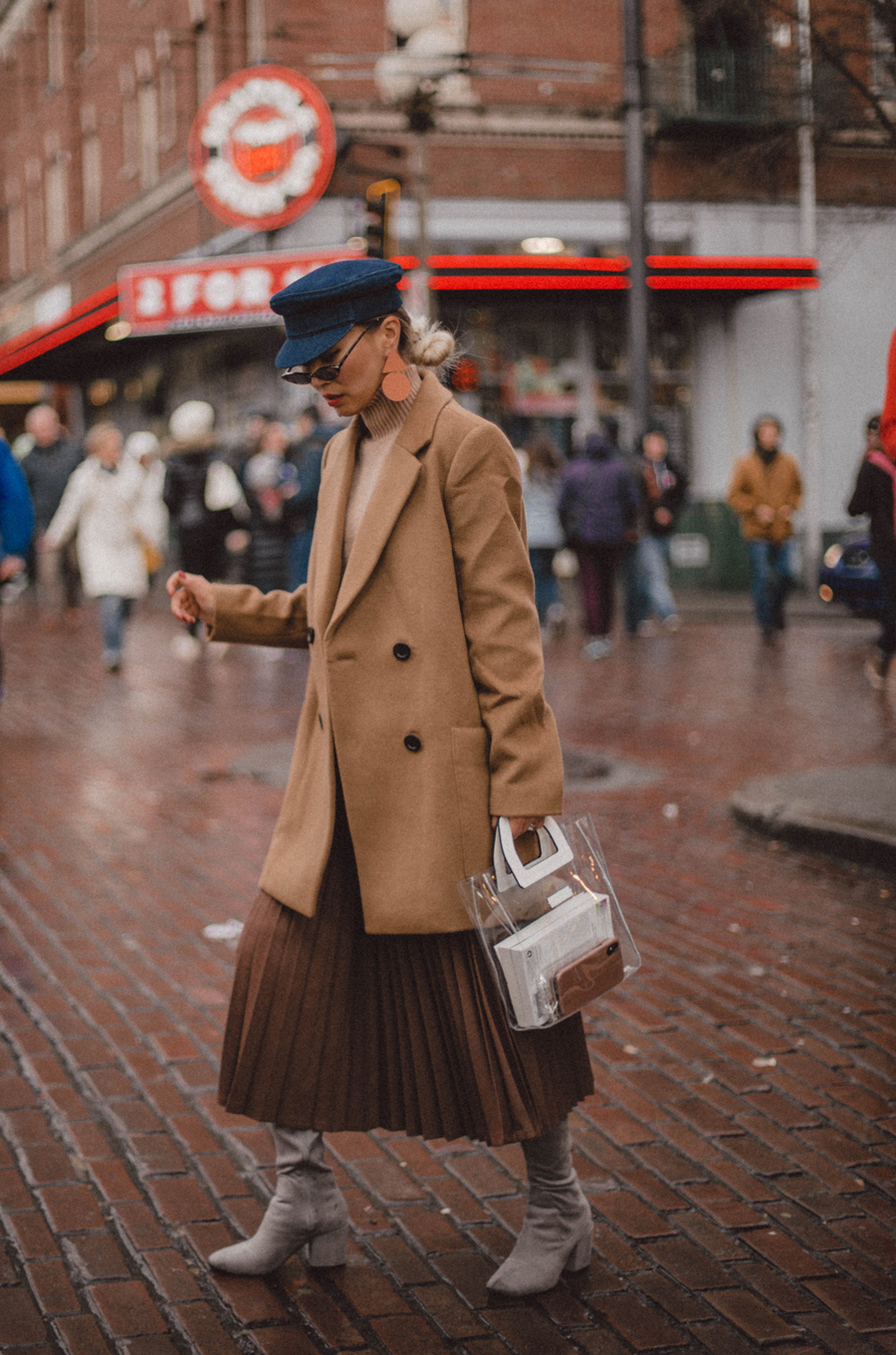 How to wear beige on beige