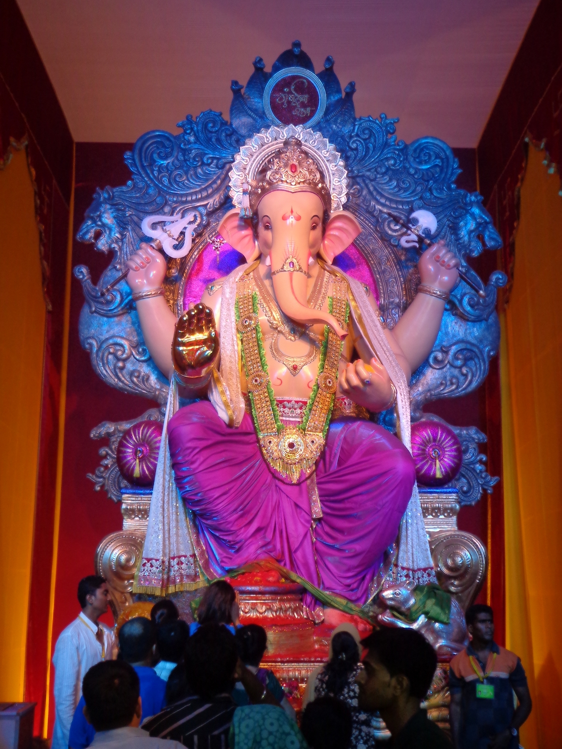 Travel to God: GANESHOTSAV : Lalbaug cha Raja & Mumbai cha Raja