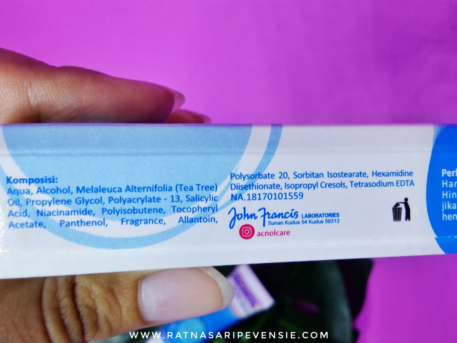 Ratnasari Pevensie's : Review: Acnol Gel & Lotion