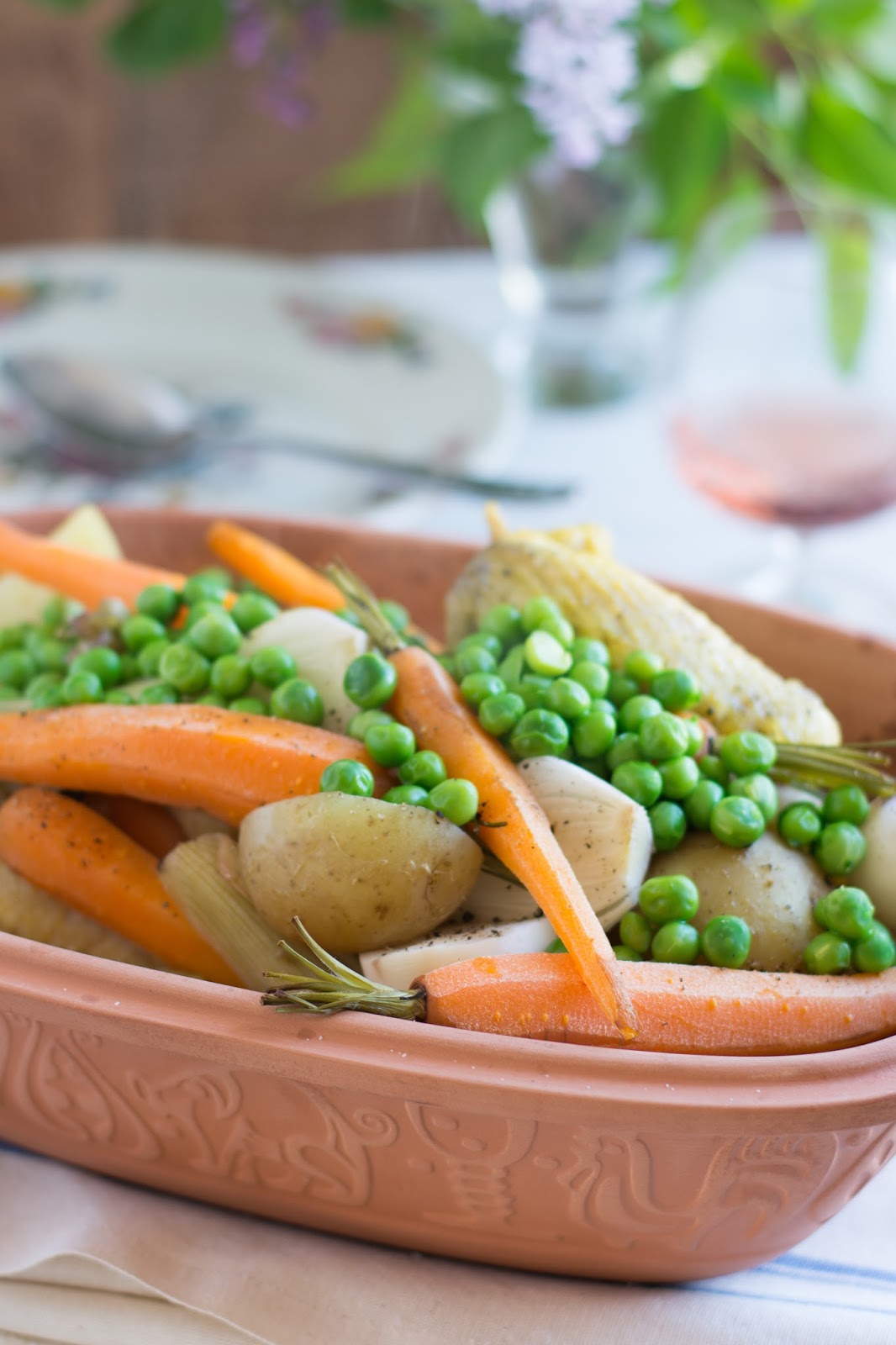 Chic, Chic, Chocolat: Navarin de poulet à la Cocotte Römertopf