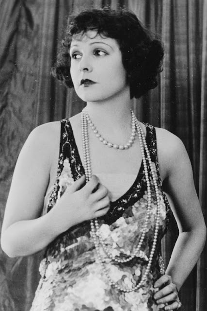 Fabulous Portraits of 18 Famous Flappers in the 1920s ~ Vintage Everyday