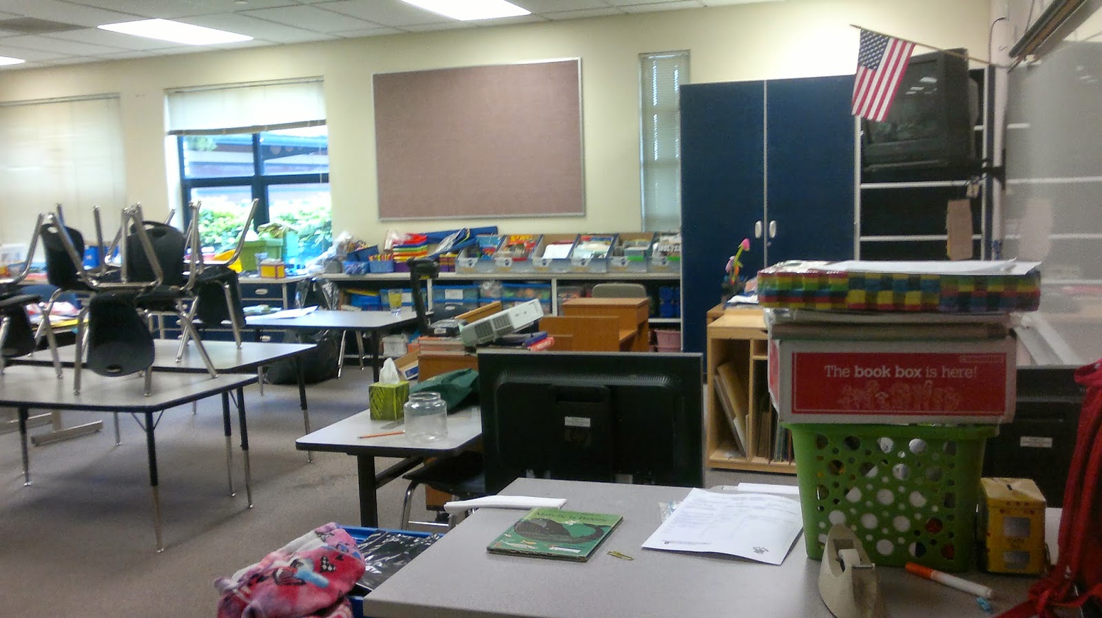 Little Lighthouse Learners: Moving into a messy, chaotic classroom, uggh!!