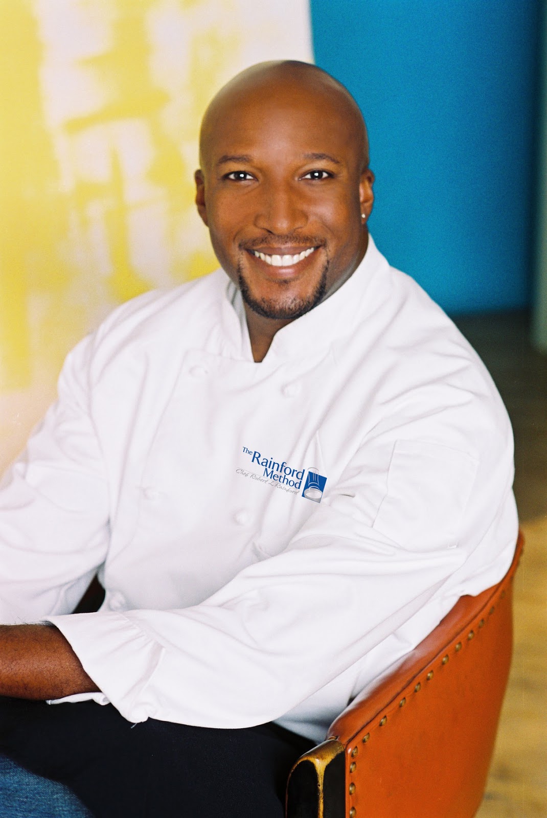 Bacăul Economic: Chefii Robert Rainford și Foa gătesc pentru voluntarii ...