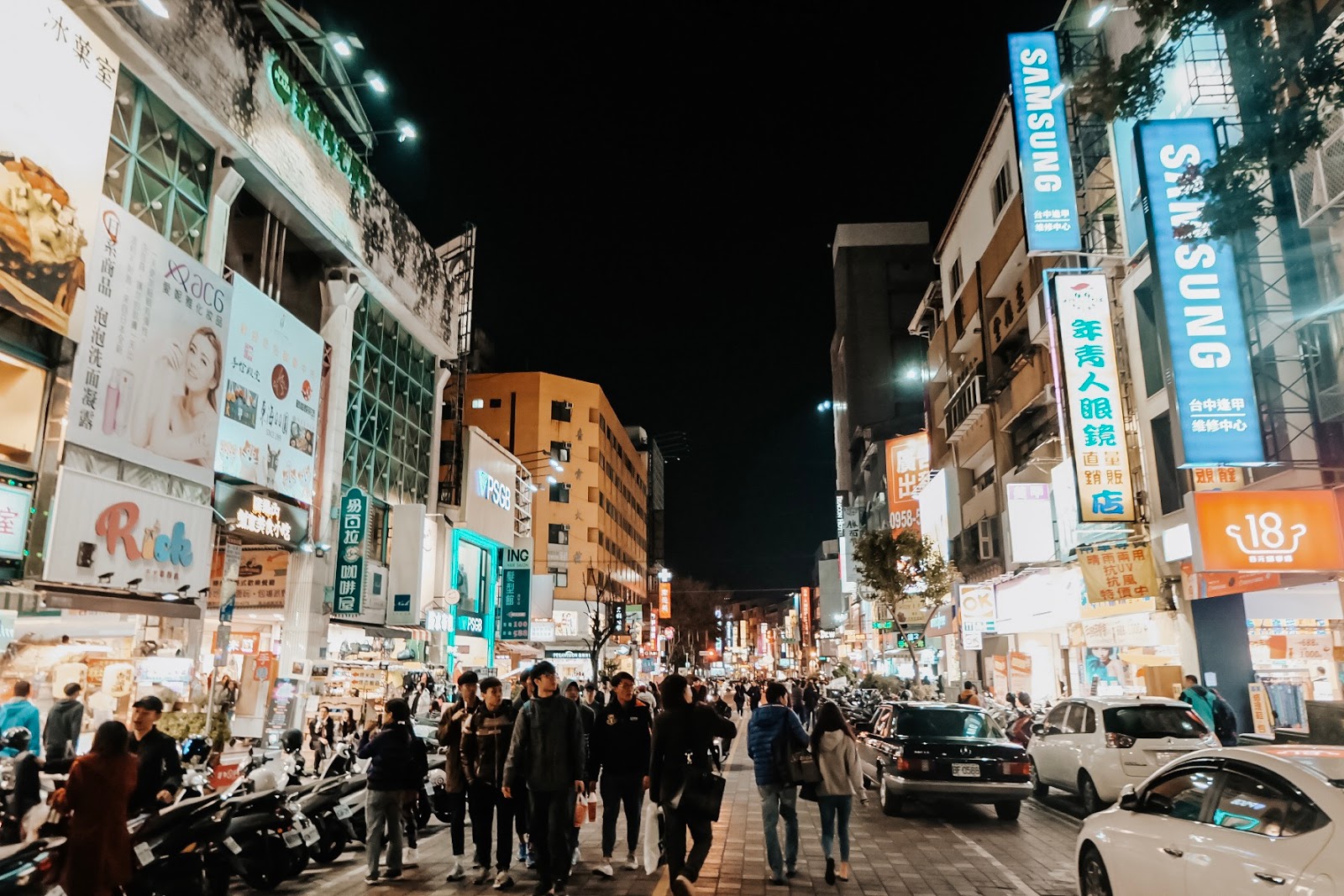 Ximending and Fengjia Night Market - The Pinoy Traveler
