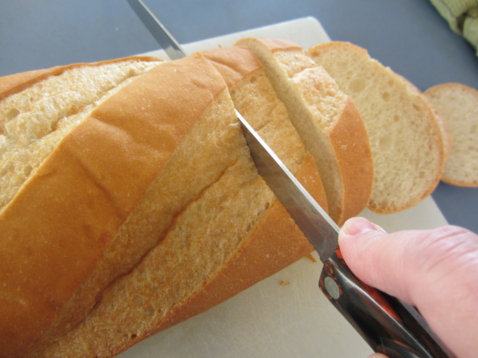 Dinner is Ready!: Garlic Toast Recipe