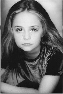 NovaShare: Foto Morgan York