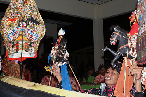 wayang sebagai sumber kehidupan: perkembangan wayang di jaman Globalisasi