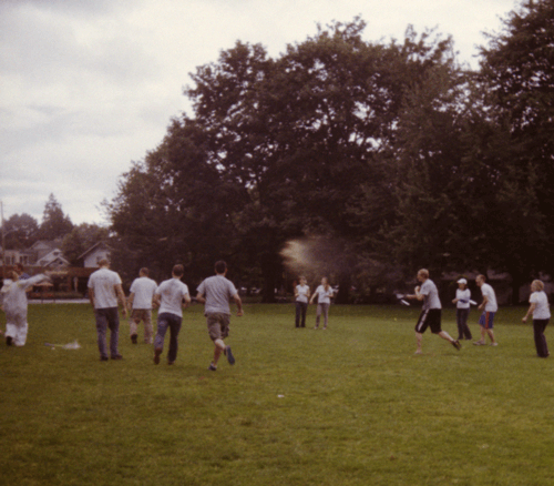 3D GIF Photography: Paint Balloon Fight!