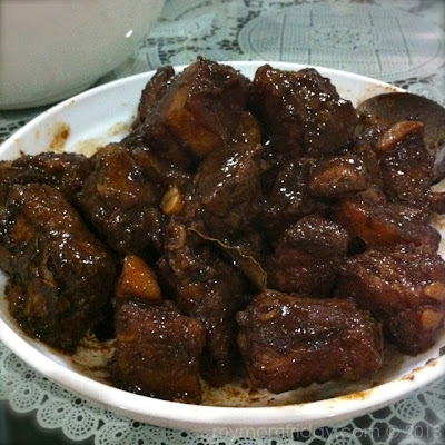 My Mom-Friday: Foodie Friday: Boneless Chicken / Pork Adobo