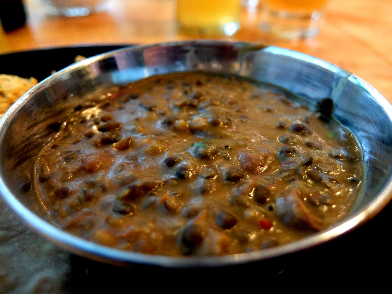 Blogien yhteentörmäys: Dal Makhani ja Paneer Bhurji -paritus