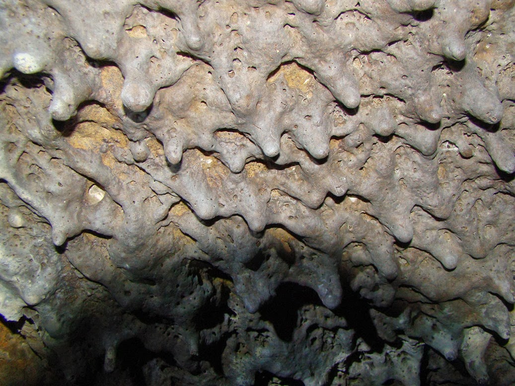 Geotripper: Exploring a Volcanoe's Insides: The Tubes of Lava Beds ...