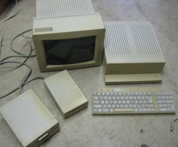 Trish Babbles: In Which I dismantle some Old Computers before tossing them.