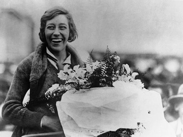 WHBC-GR: Amy Johnson: H "Βασίλισσα του Αέρα", η πρώτη γυναίκα που ...