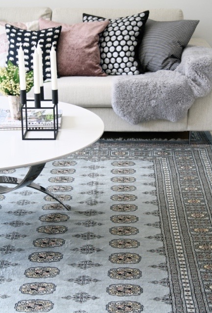 50 Nyanser av Vitt: Älska Äkta mattor