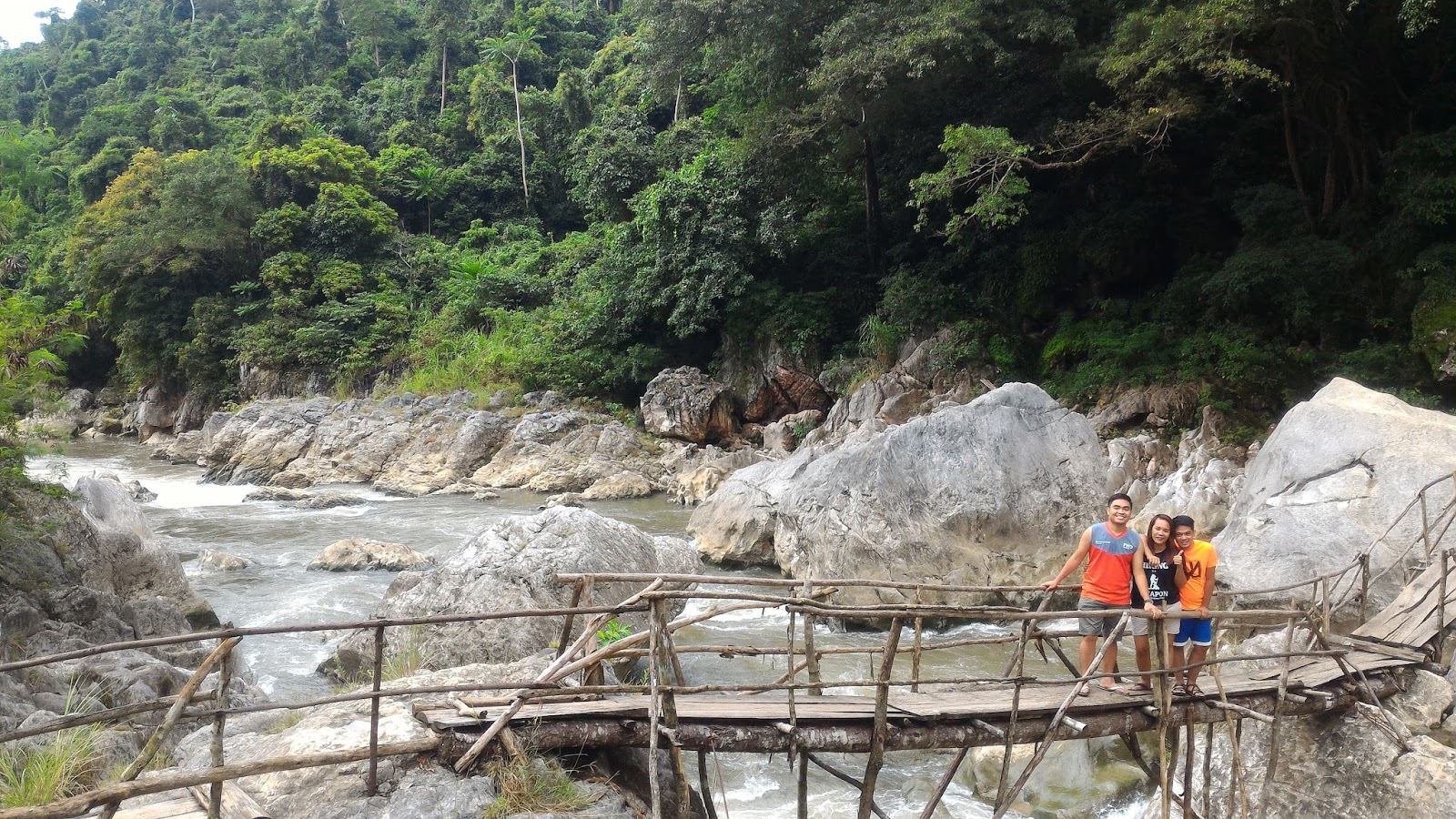 CAMPING BY THE RIVER- TINIPAK WONDER - everythingLokal