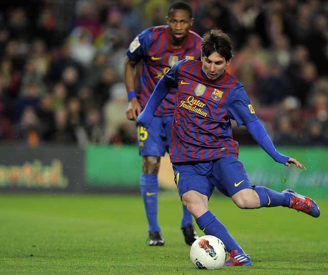 best moment picture of lionel messi photos were kicking a ball