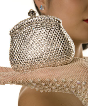 Handbags: Four Perfect Handbags in your PROM