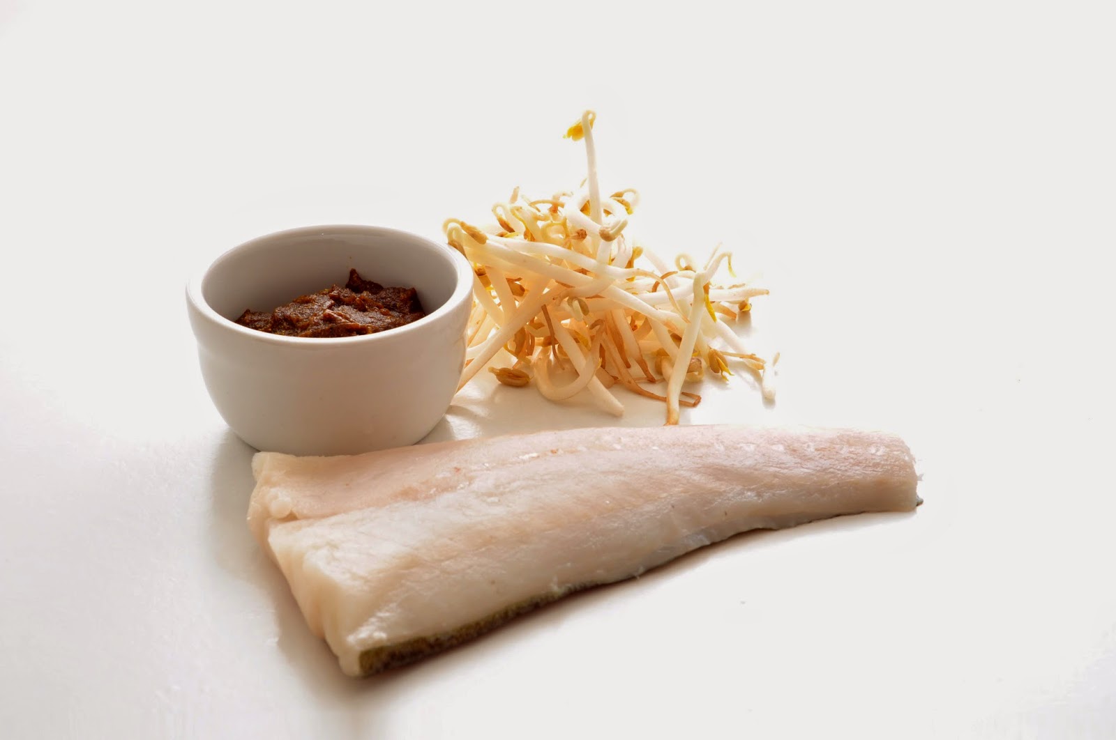 Simple Food: Chinese Style Spicy Cod Fillets on Beansprouts