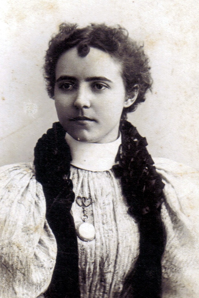 Miz Rebecky's Research: Family of Anna Amelia Barrett Travis