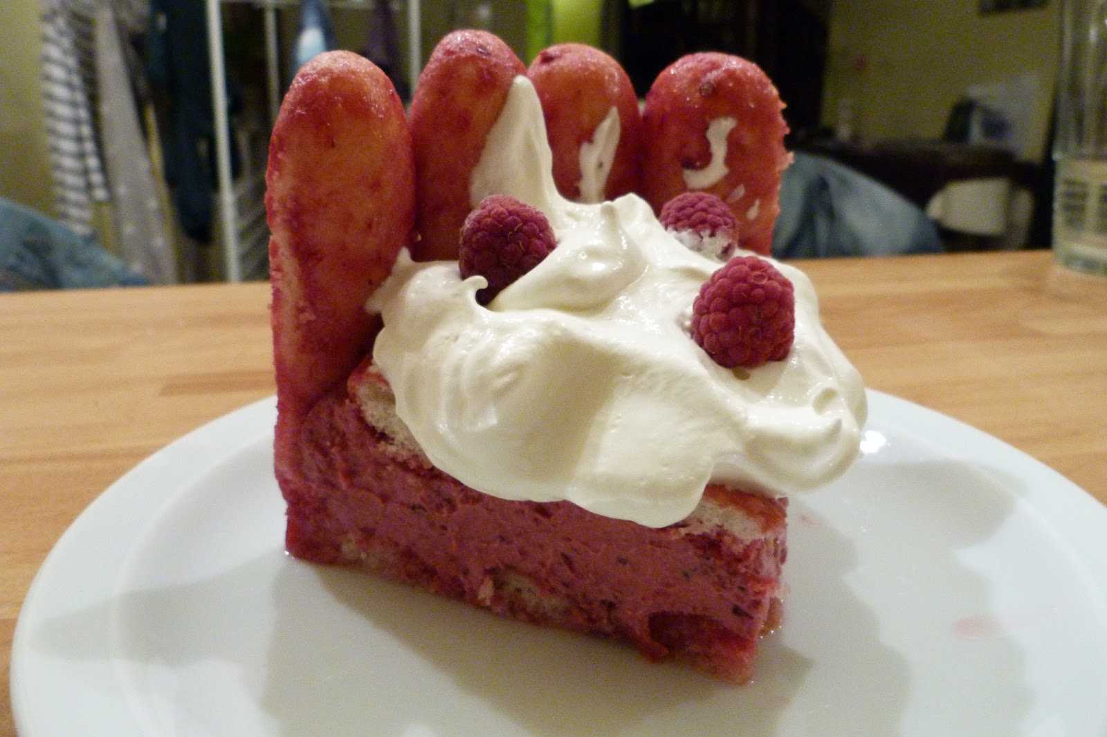 My sweet world: Charlotte aux fruits rouges