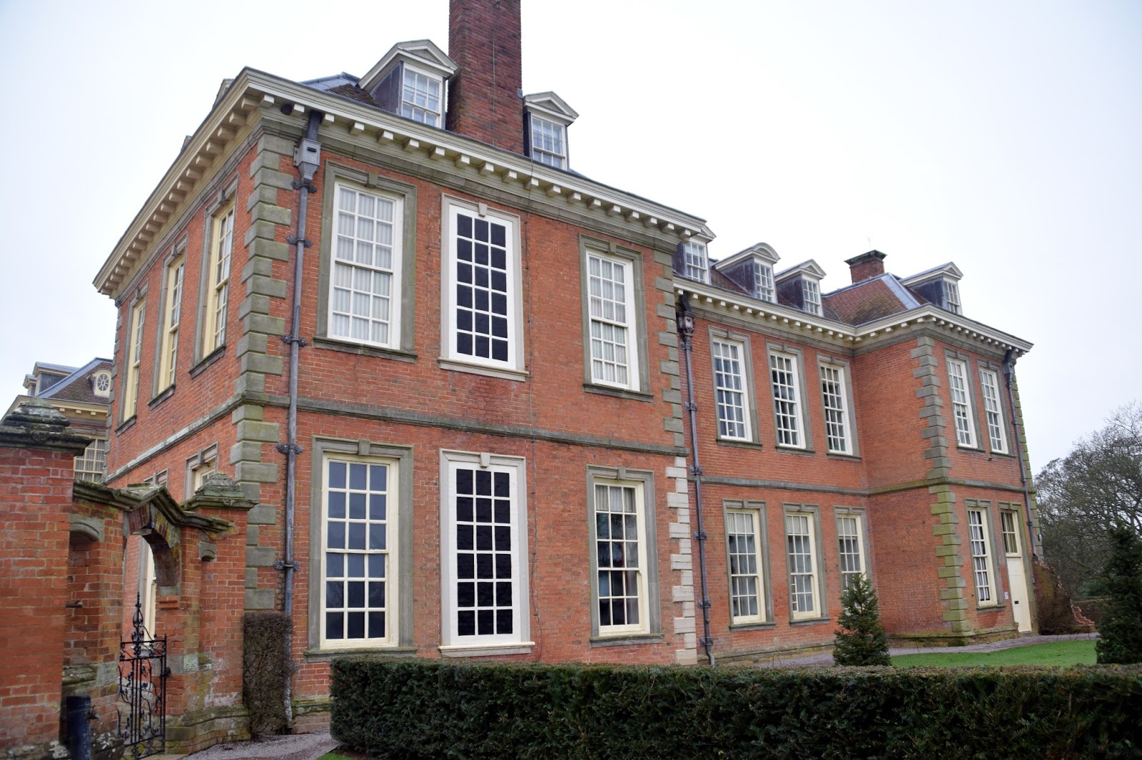 Enjoy your time with beautiful places: William and Mary-style country ...