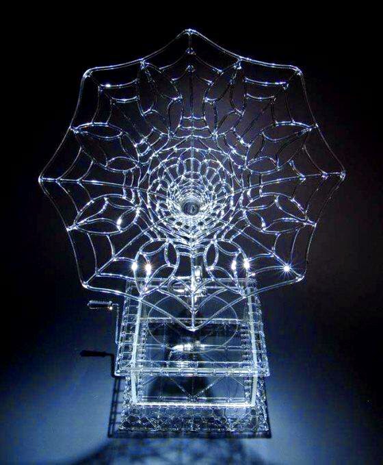 >> Beautiful Delicate Pieces: Glass Art By Robert Mickelsen