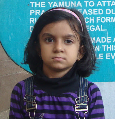 India's Youngest Blogger - Akshita Yadav (5 Years Old)