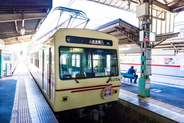 Explore Inside Japan: Armed priests